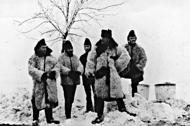 ‘The Voyaguers: A Brief History of the Fur Traders in Canada and the ...